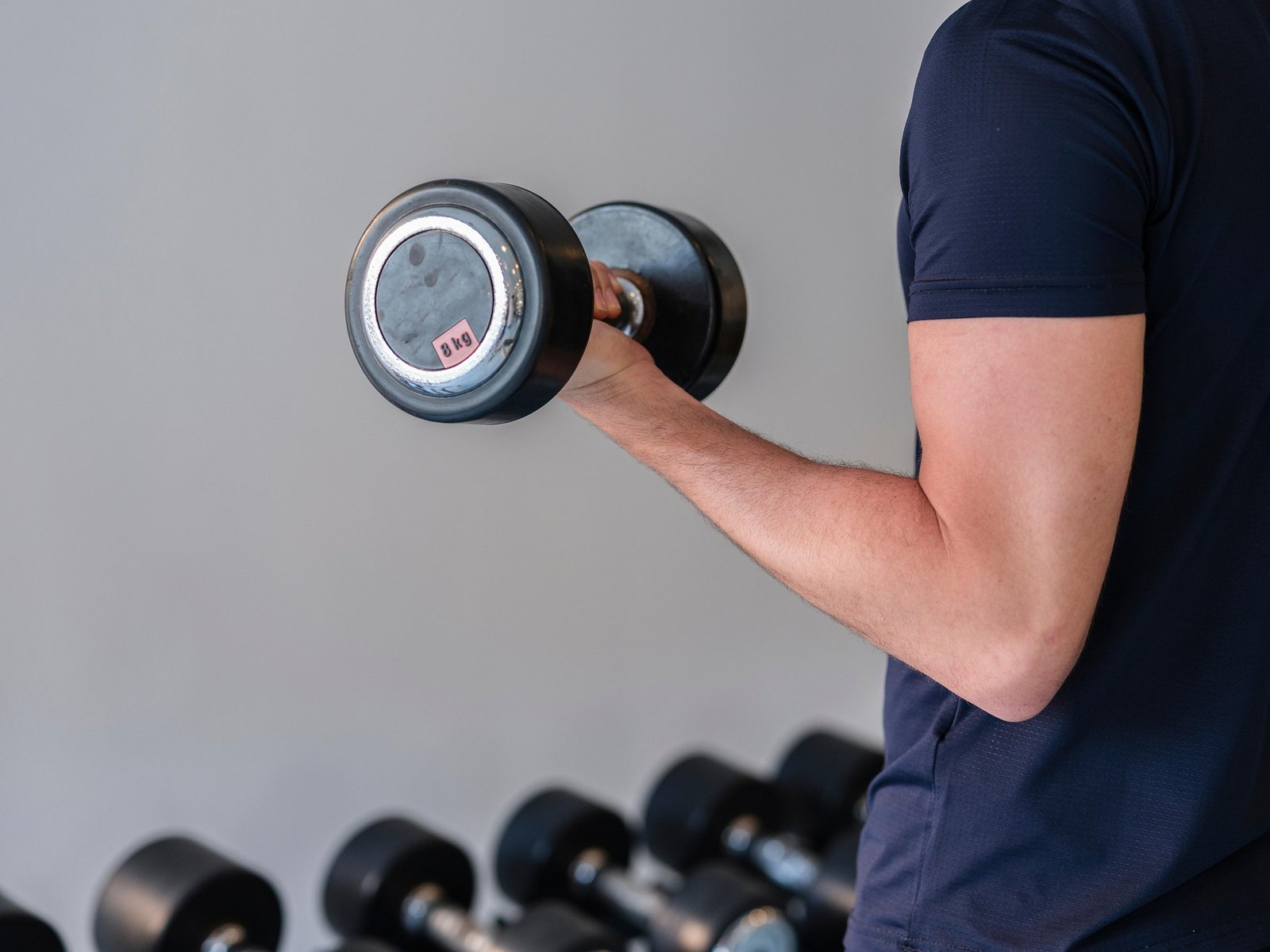 Bulk up: The ultimate workout plan for skinny guys to build muscle mass.